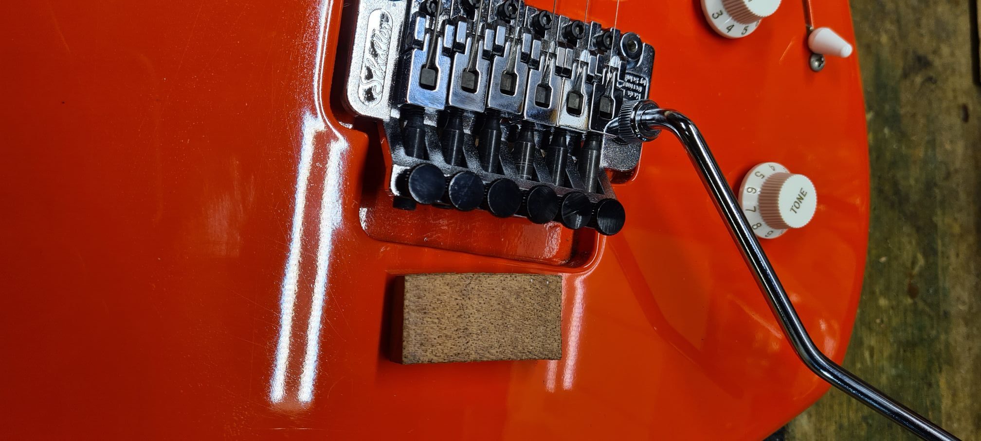 How to “RESTRING” your Floyd Rose Guitar! – Welcome to the Reuben's ...