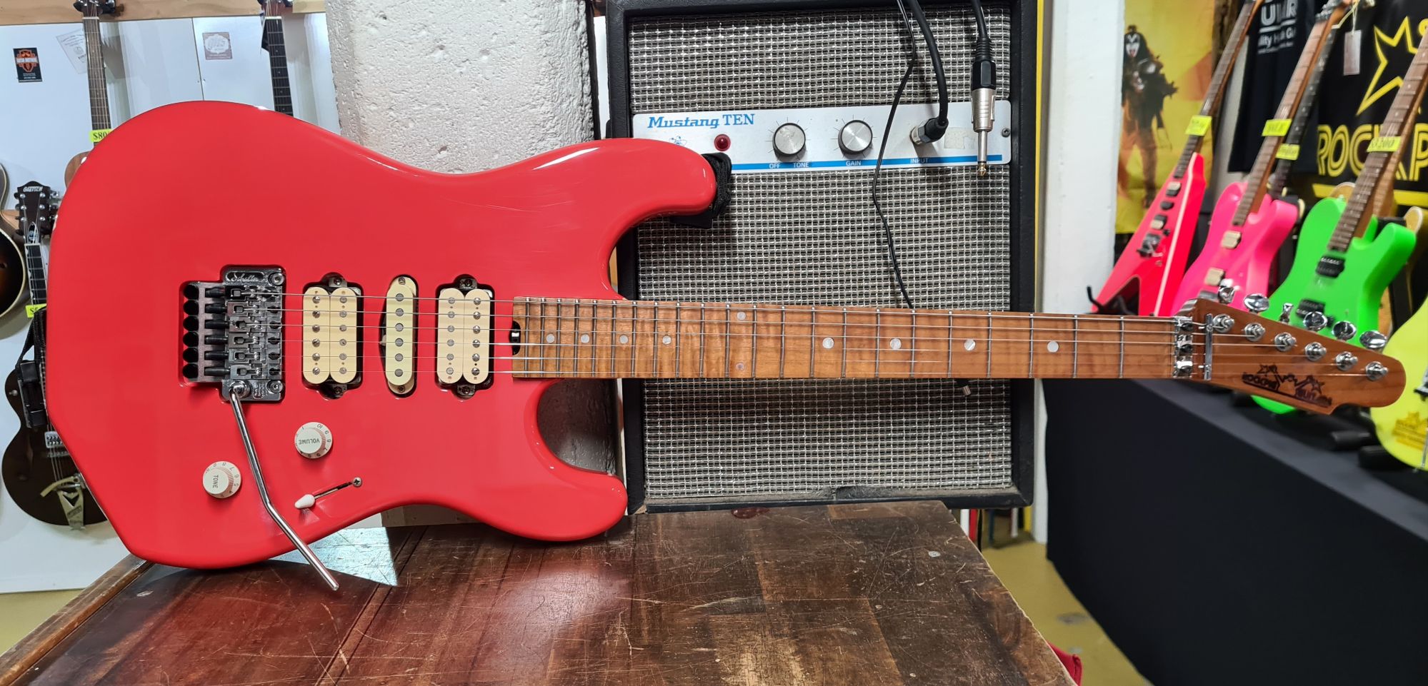 How to “RESTRING” your Floyd Rose Guitar! – Welcome to the Reuben's ...